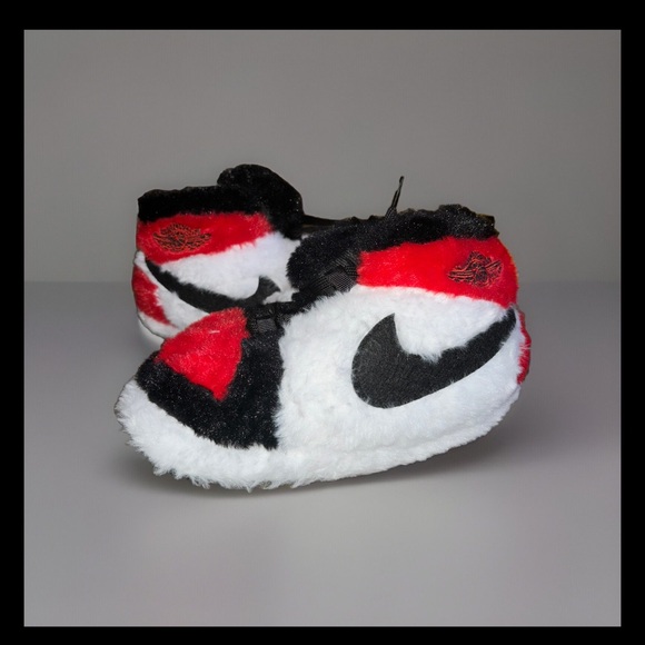 Nike | Shoes | New Nike Dunk Nike Air Jordan Little Kids Slippers ...